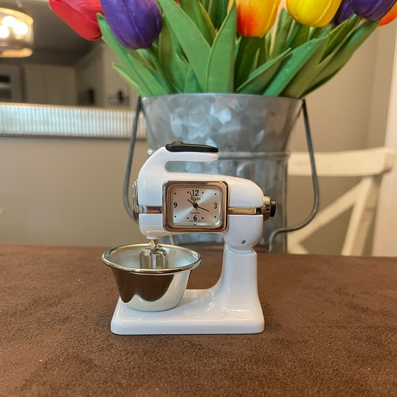 Elgin | Other | Nib Elgin Countertop Stand Mixer Clock | Poshmark
